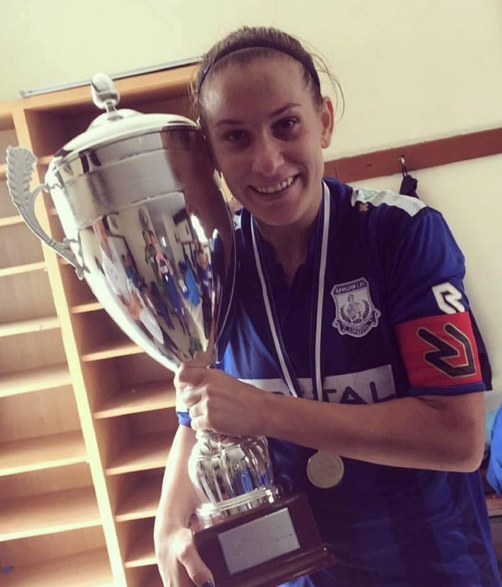 Laura Rus, bucrie.Poza prim plan | Curentul International